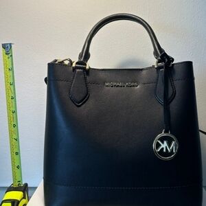 Michael Kors | Bags | Mk 2pc Set Like New Condition | Poshmark